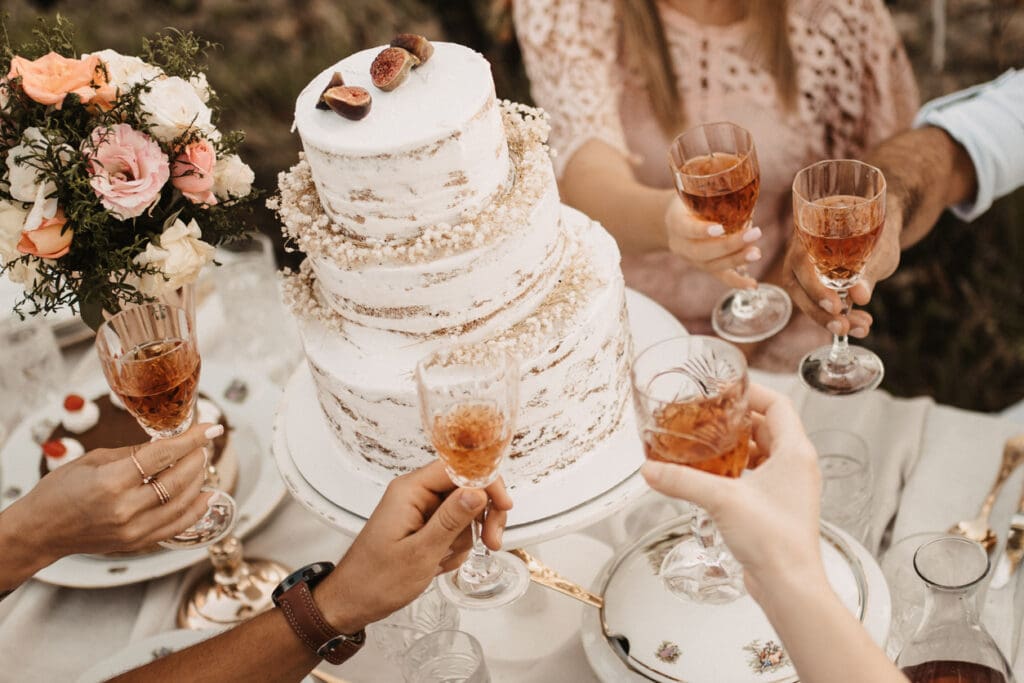 Top 10 Wedding Cake Flavors: Which is Right For You? - Elysian Events ...